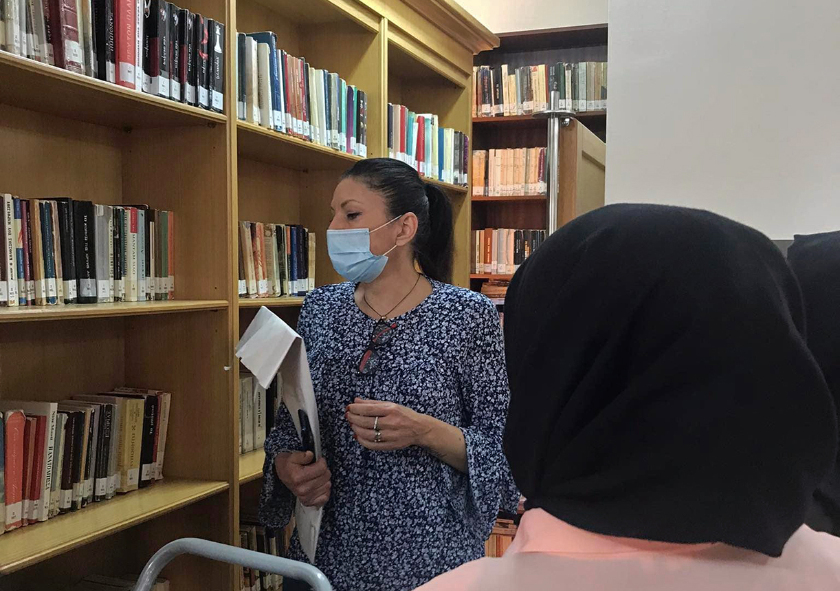 Δημοτική Βιβλιοθήκη Καβάλας: «Πολύχρωμα» μηνύματα κατά της βίας δια ...